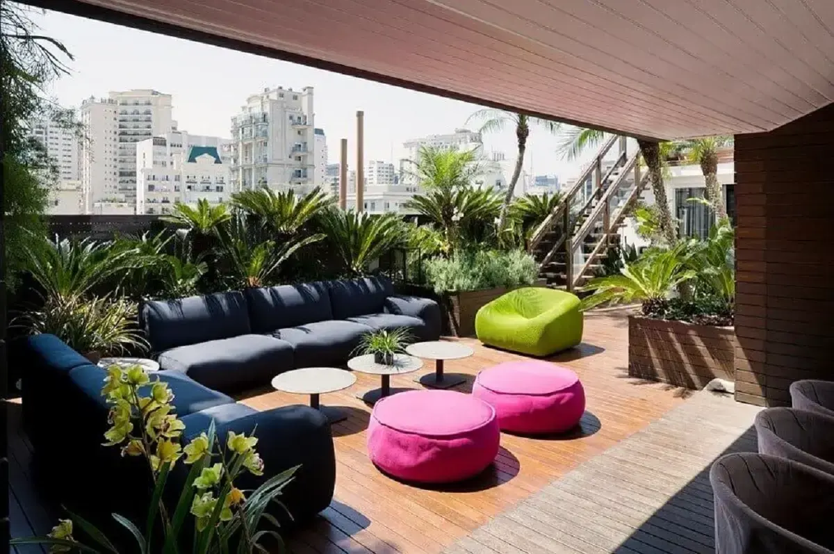 Puff Colorido: Saiba Como Usar +57 Modelos Inspiradores - Viva decora